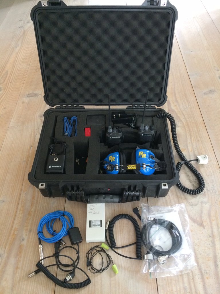 Motorsporten.dk - Job & handel - SOLGT - Motorola Car-Pit Intercom System