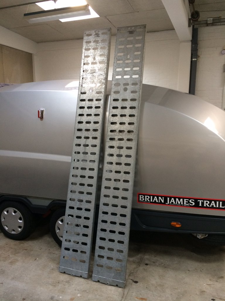 Motorsporten.dk - Job & handel - SOLGT - Brian James 260cm Loading ramps
